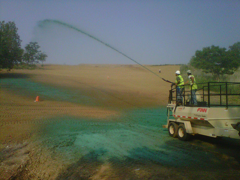 T120T HydroSeeder Trailer for Sale in Fairfield, OH| FINN West